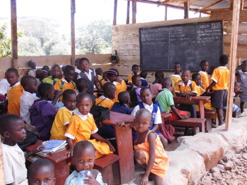 Uganda acoge la apertura de 6 nuevas escuelas agrosostenibles - Foro ...